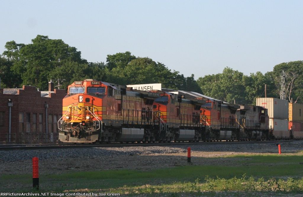 BNSF 5481